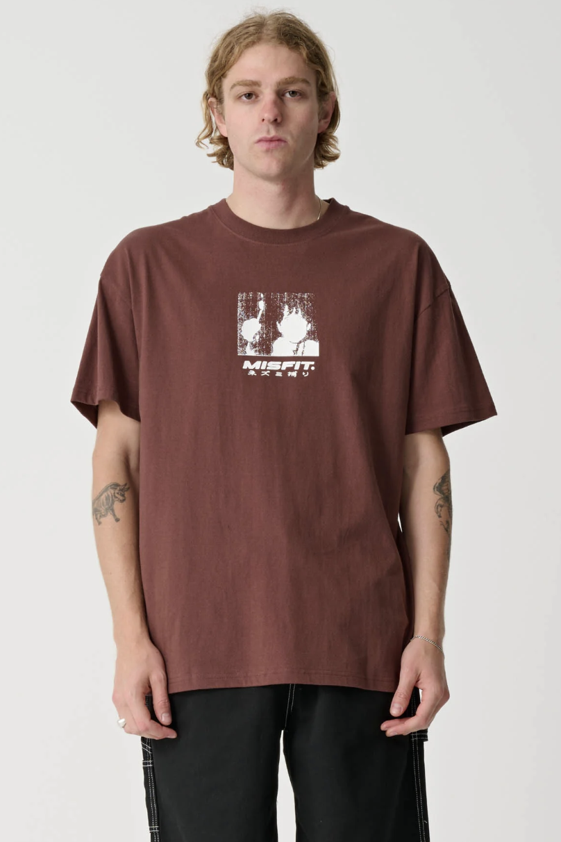 MISFIT FAN ME TEE - CHOCOLATE – Pretty Rad Store